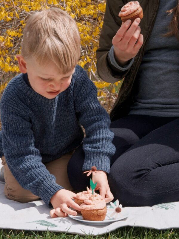 5 Festive Ideas for a Backyard Spring Picnic! - Our Days Outside
